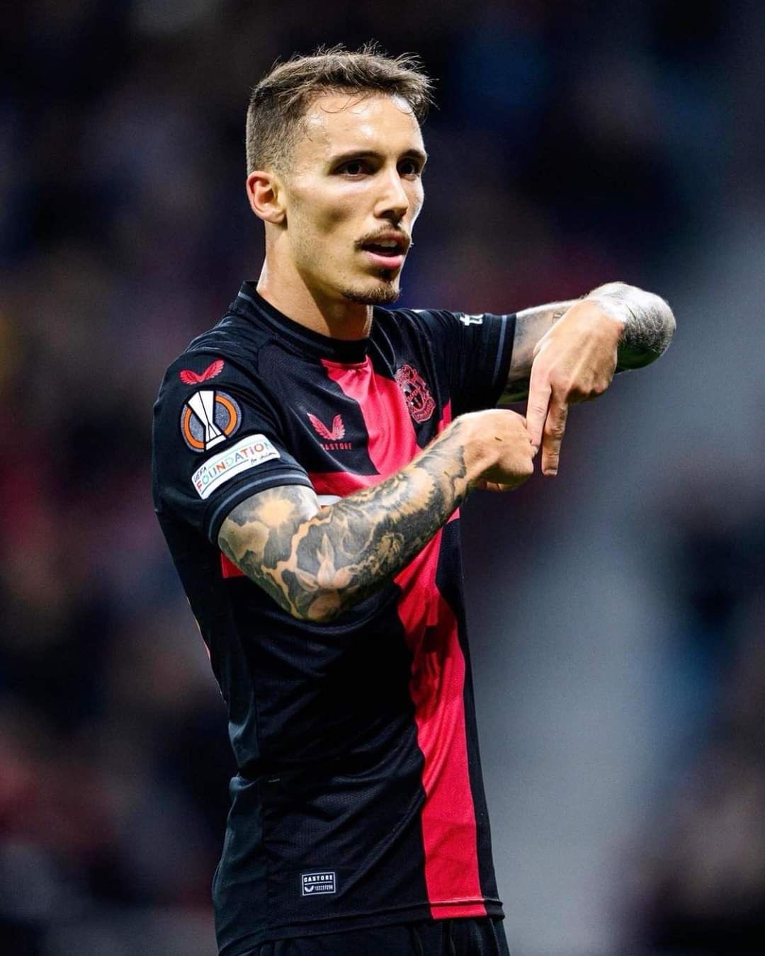 Top 10 Best Left-Backs in the World (2024) - SNS